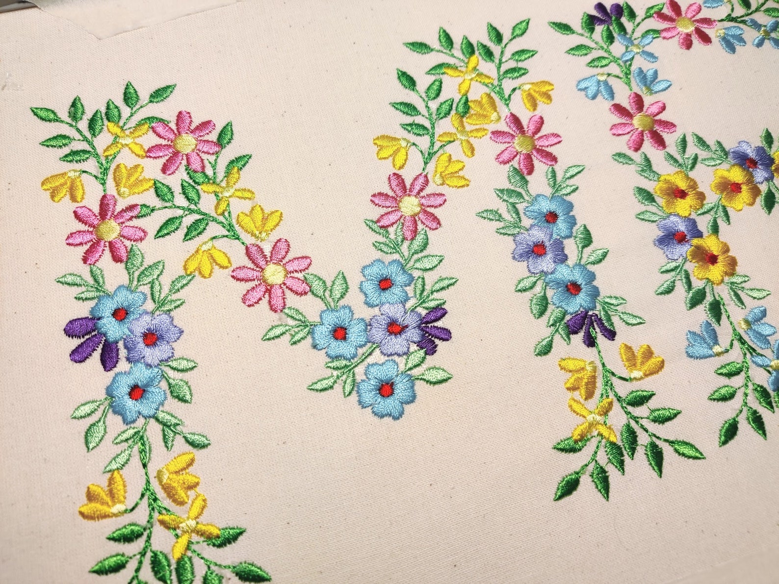 Country Floral Whole Entire Alphabet Garden Flag Monogram Liberty ...