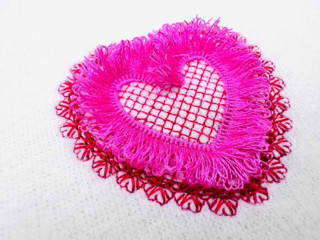 Lovely Lace Edge Fringed Valentine Heart Chenille Heart Shape Fringe ...