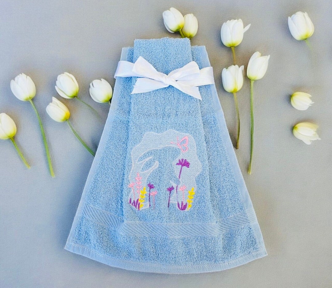 Embossed Bunny Embroidered Hand Towel Machine Embroidery Designs 4x4 ...