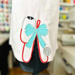 Therapist Medic Stethoscope and Bow Split Seam Side Bow Applique ...
