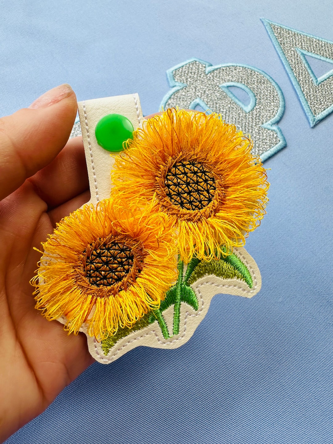 Sunflower Key Fob Snap Tab and Eyelet Floral Keychain in the Hoop ITH ...