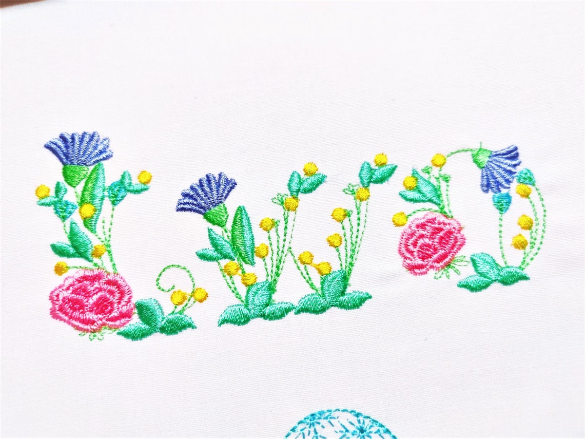 Meadow Flowers Font With Uppercase and Lower Case Letters - Etsy