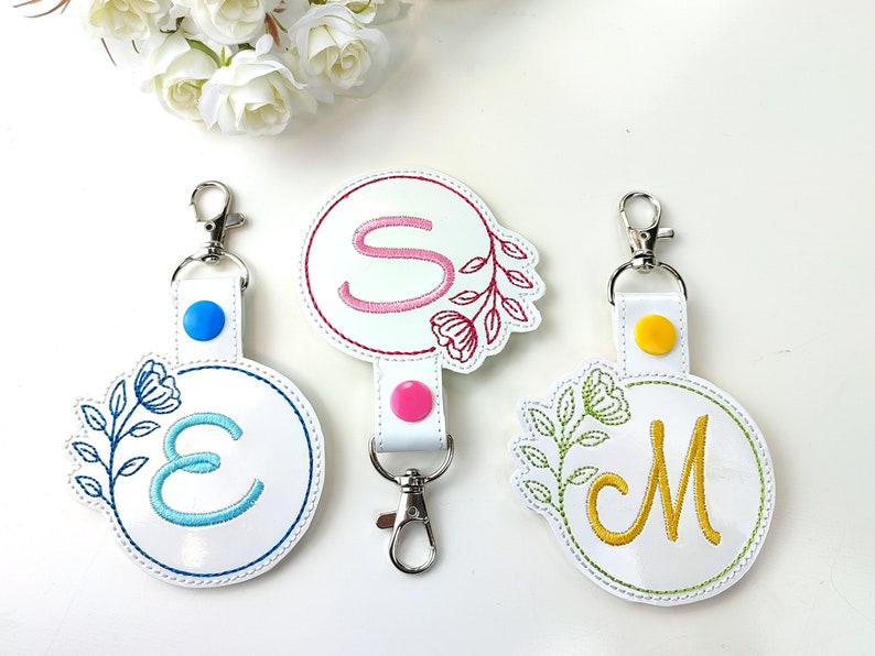 Round Circle Floral Frame Initial Monogram A-Z Key Fob Snap - Etsy