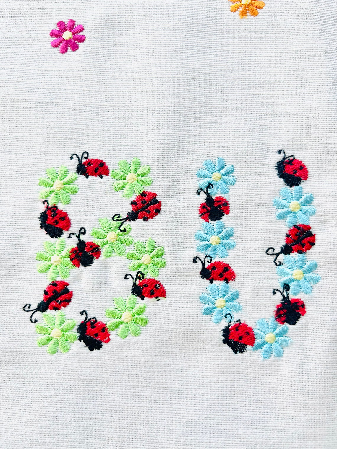 Ladybug Daisies Country Floral Font Whole Entire Alphabet Garden Flag ...