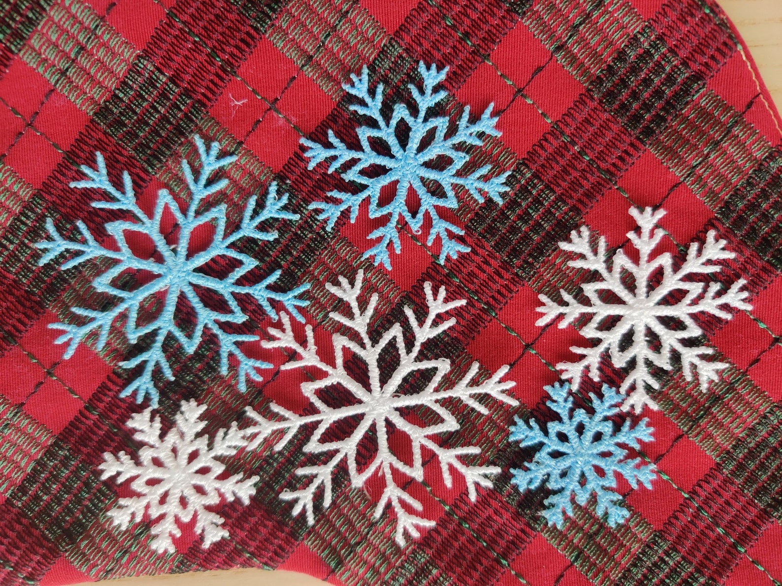 Delicate Mini and Micro Snowflake Machine Embroidery Designs Assorted ...