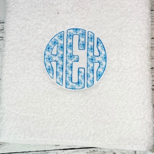 Snowflake Monogram A-Z, Awesome Winter Frozen Snow Three Letters Circle ...