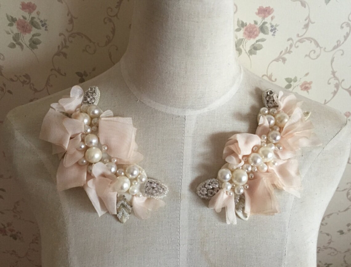 2 Pcs Pearl Beaded Applique Light Pink Chiffon Leaves Corsage Collar ...