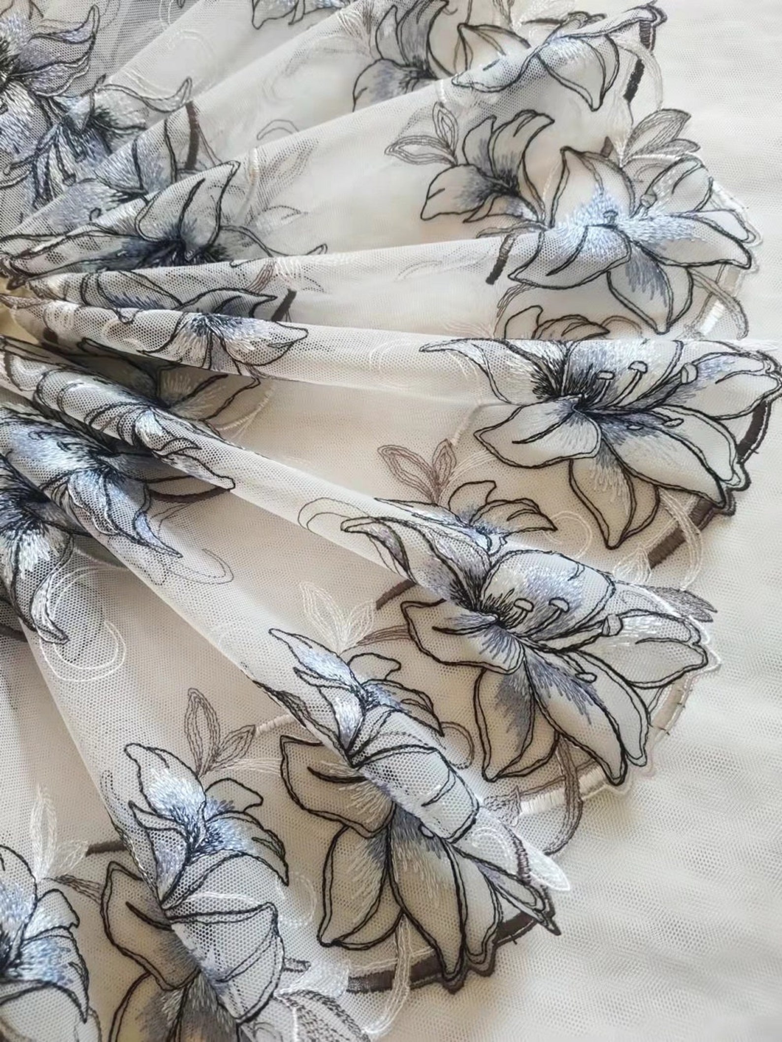 2 Colors Gorgeous Lace Trim Big Flowers Floral Embroidered Double Edged ...