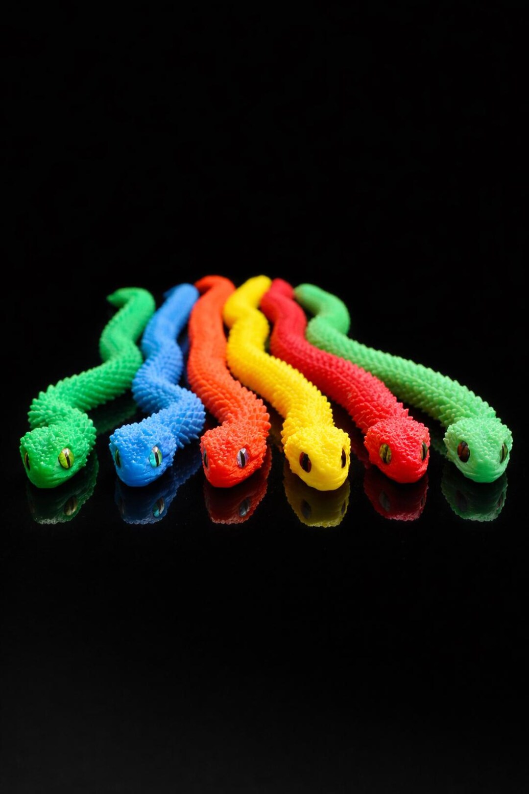 3D Printed Snake Fidget Toy – Flexible Articulated Desk Snake ...