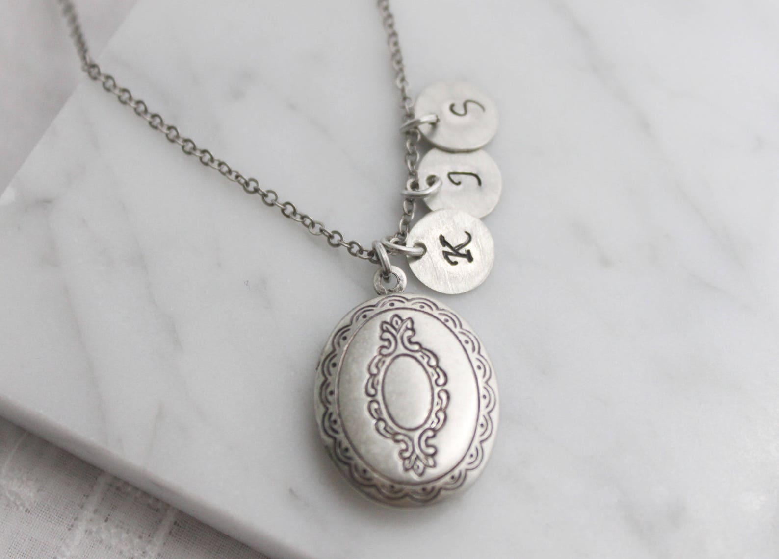 Personalized Vintage Style Custom Silver Oval Locket Initial | Etsy