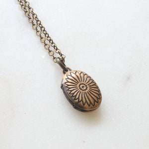 Antique Style Mini Oval Locket, Tiny Twin Oval Locket, Gift for Mom ...