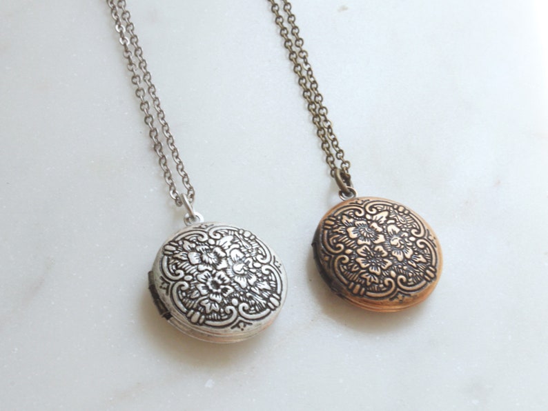 Personalized Vintage Style Round Locket Custom Circle Locket | Etsy