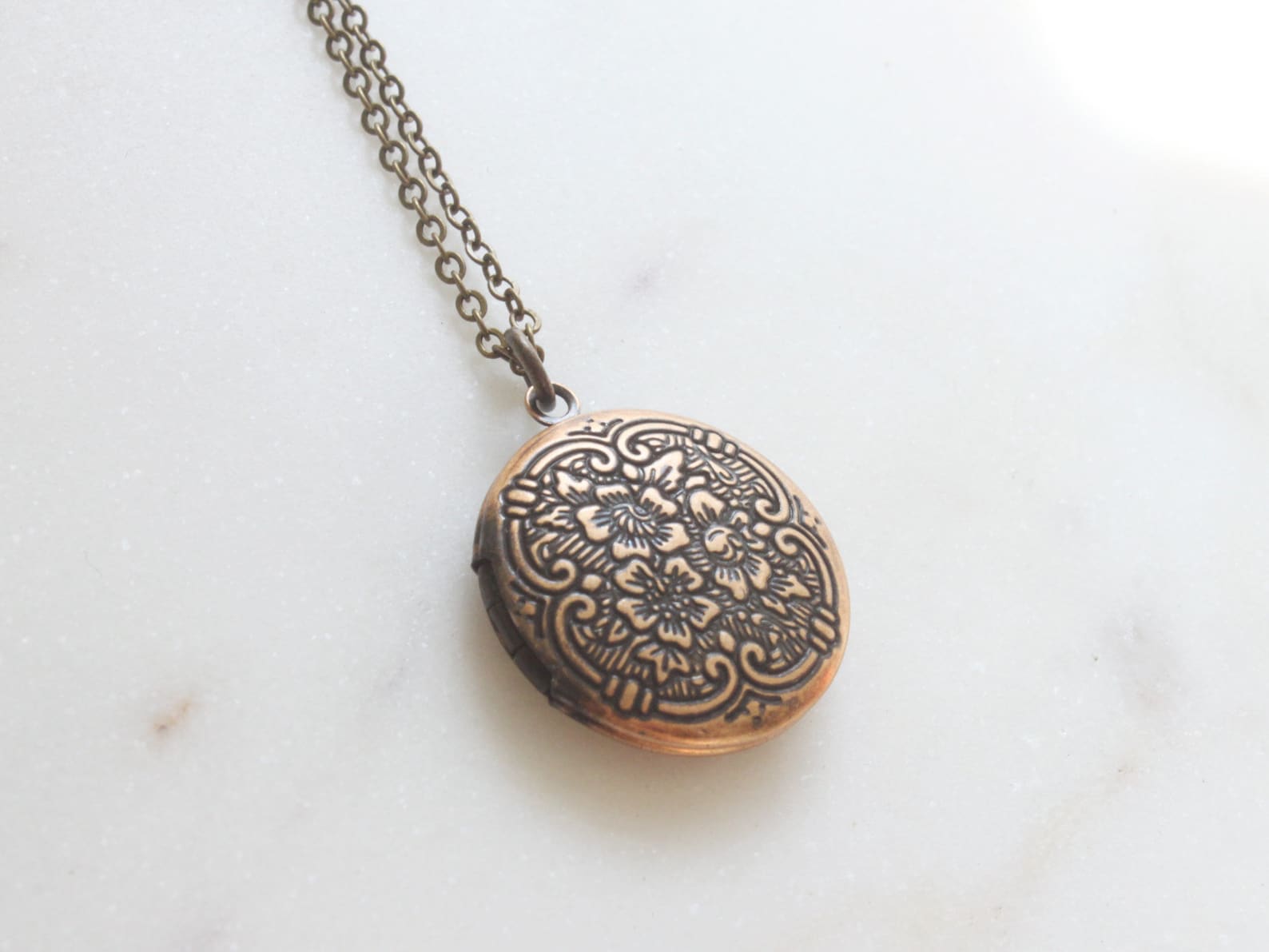 Personalized Vintage Style Personalized Round Locket Custom - Etsy