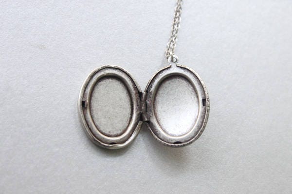 Personalized Vintage Style Oval Locket Necklace: Engraved Sterling ...