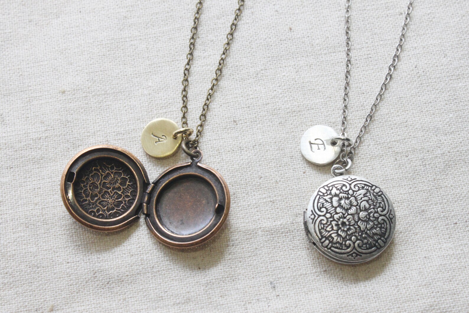 Personalized Vintage Style Round Locket Custom Circle Locket | Etsy