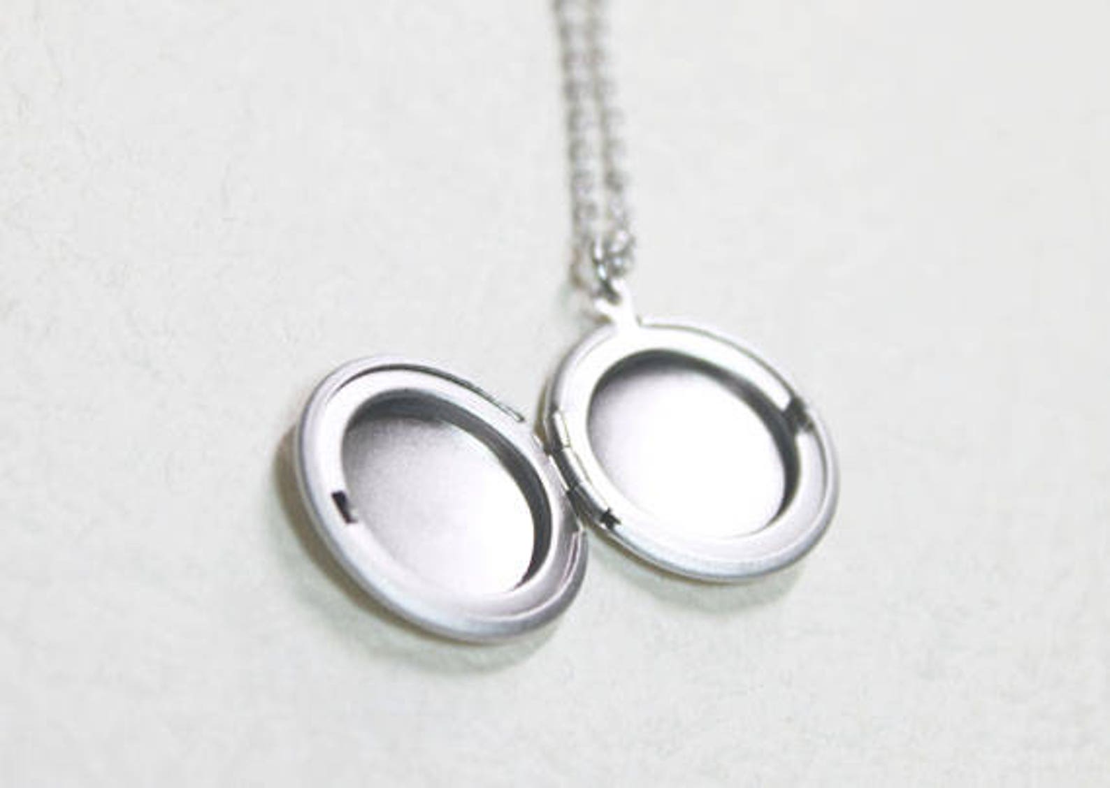 Personalized Round Silver Locket Custom Silver Circle Locket - Etsy