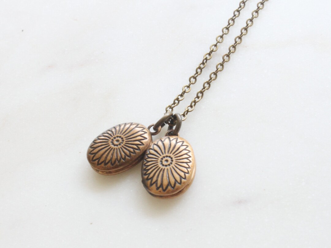 Antique Style Mini Oval Locket, Tiny Twin Oval Locket, Gift for Mom ...
