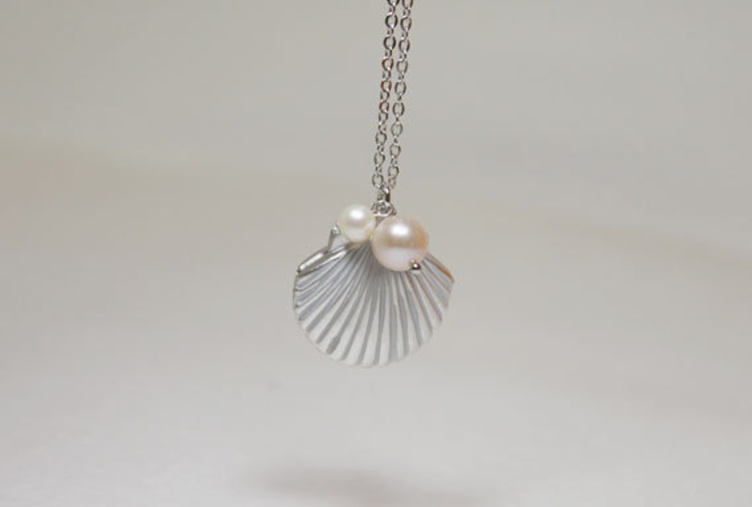 Personalized Shell Locket, Seashell With Pearl Locket, Shell Locket ...