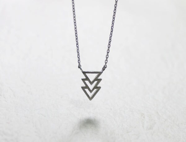 Three Triangle Arrow Necklace Triple Triangle Pendant - Etsy