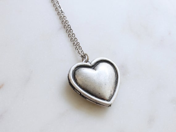 Vintage Style Simple Heart Locket / Silver Heart Locket - Etsy