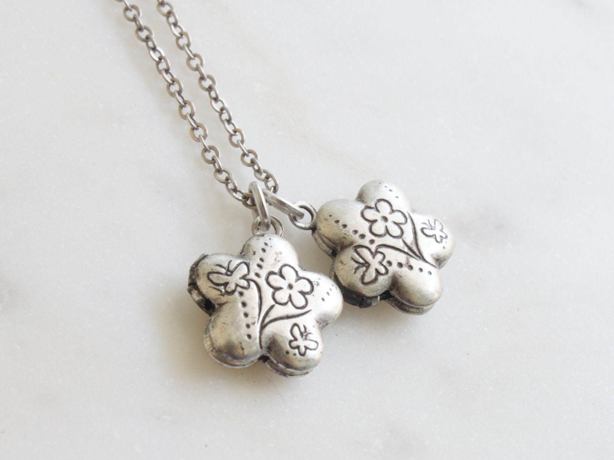 Vintage Style Cute Floral Mini Locket Tiny Flower Locket - Etsy