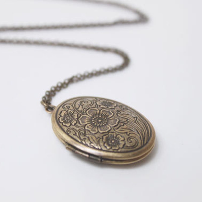 Long Chain Oval Locket - Etsy