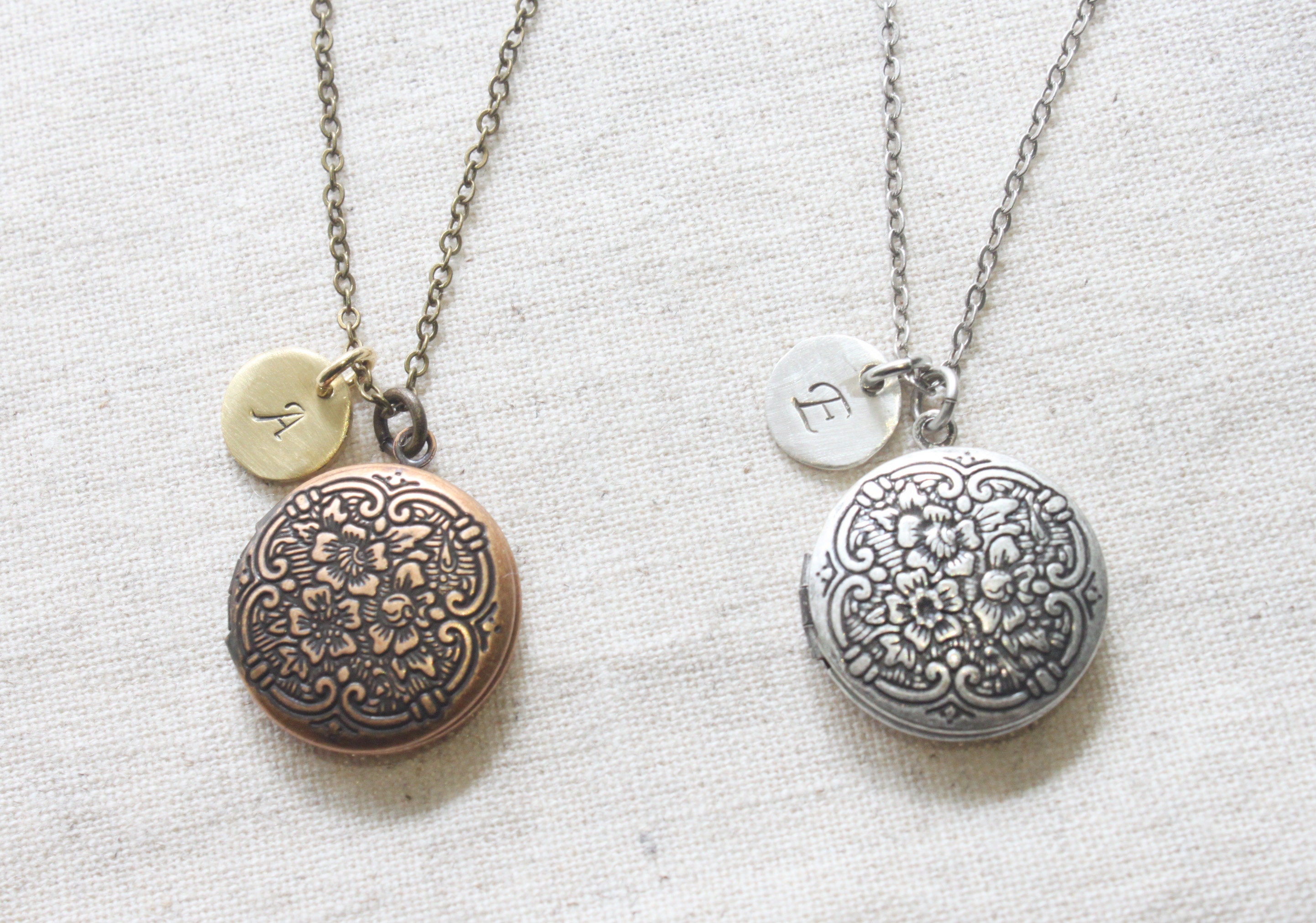 Personalized Vintage style round Locket Custom circle locket | Etsy