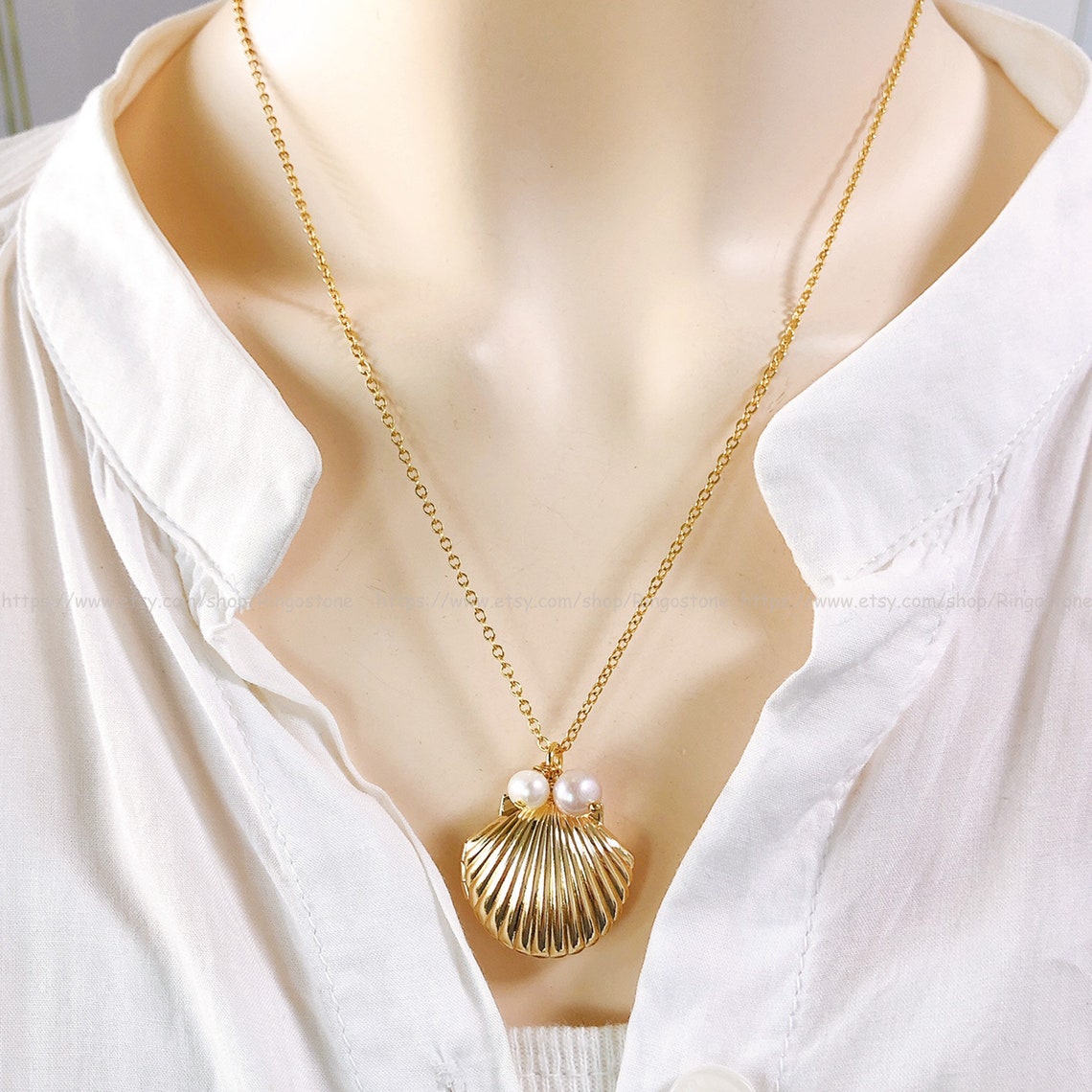 Seashell with pearl gold Locket Gold Initial Shell Locket | Etsy