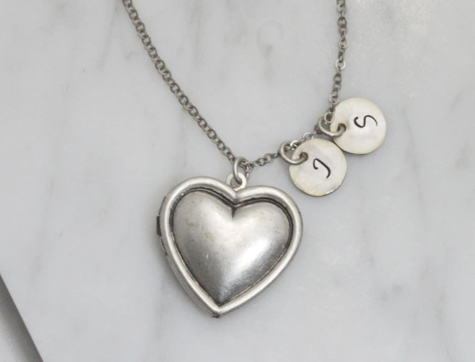 Personalized Vintage Style Simple Heart Locket Custom Initial | Etsy