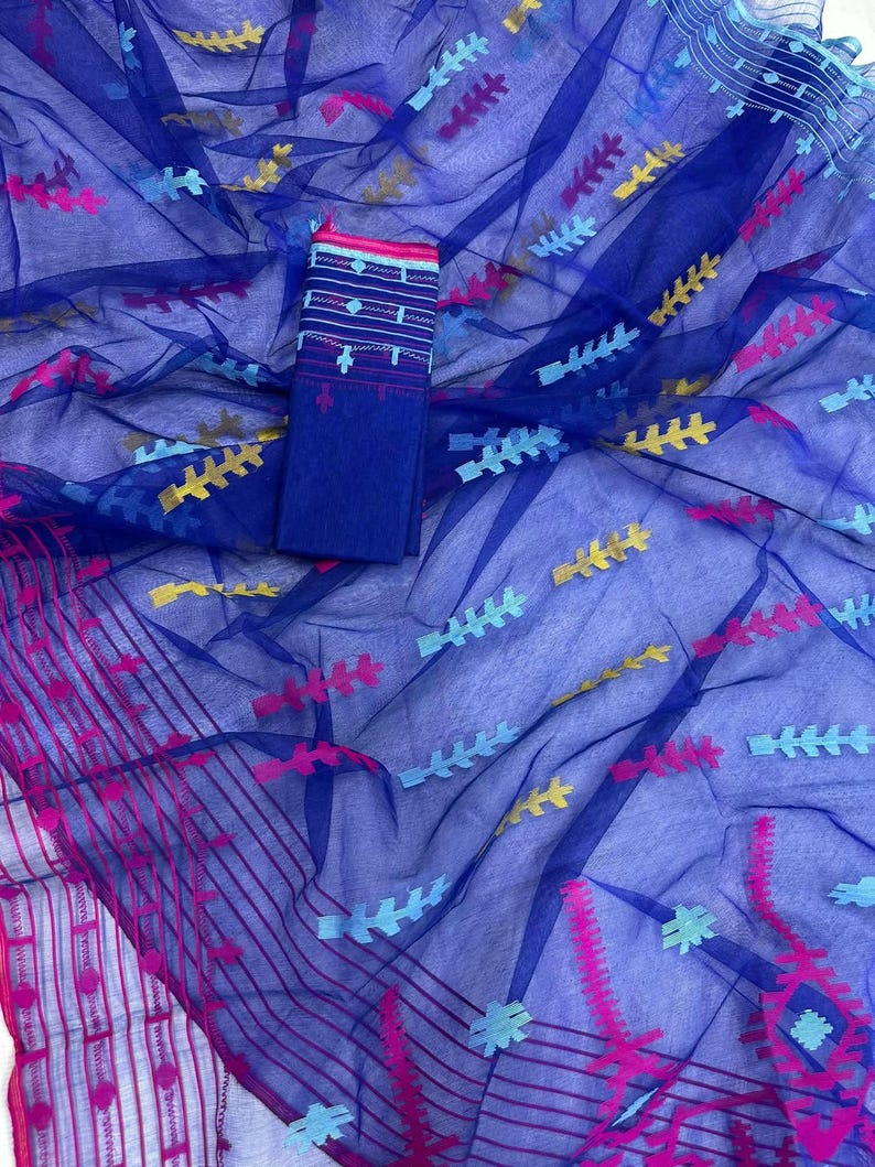 Handloom Dhakai Jamdani: 84 Count Navy Blue Saree - Etsy