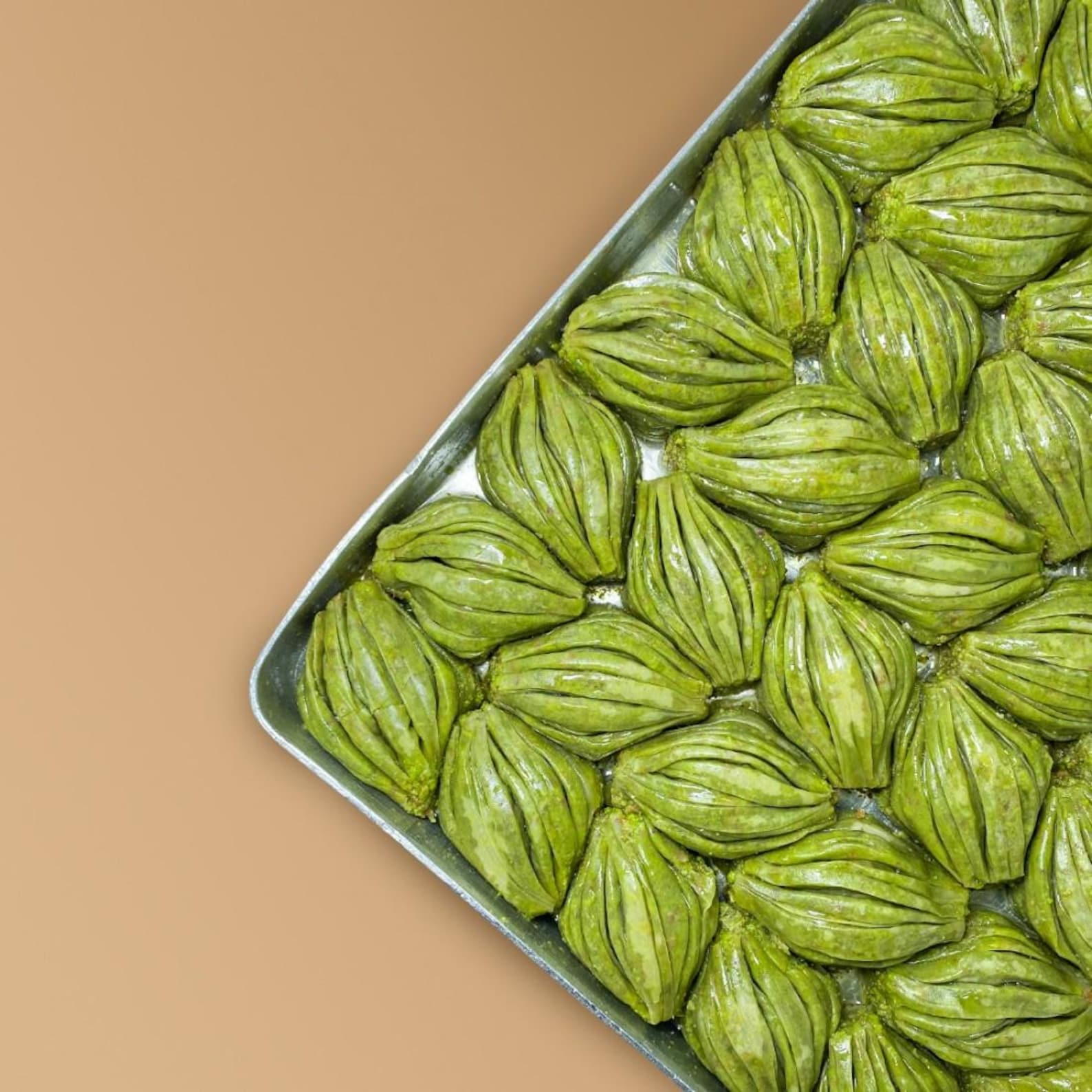 Turkish Pistachio Mussel Baklava: Semolina Cream Dessert - Etsy