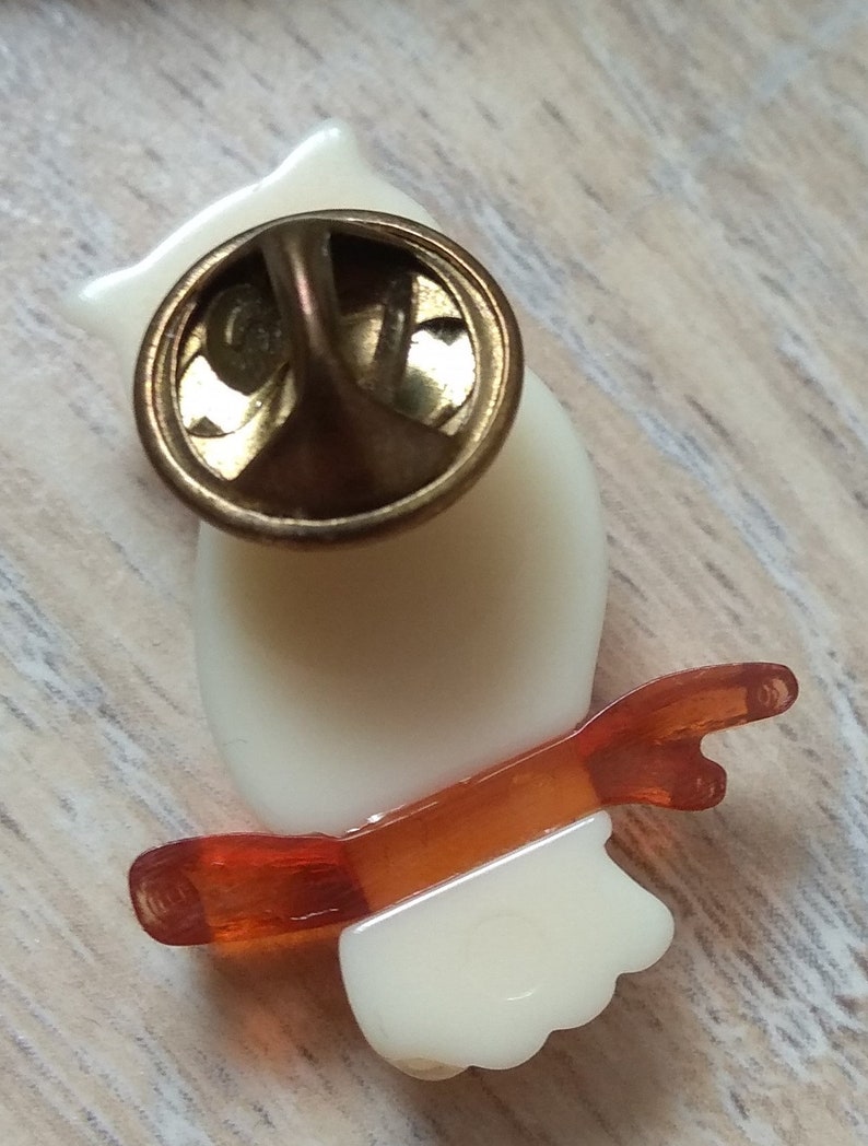 Vintage Avon White Snowy Owl Lapel Pin, Ivory Color Bird Sitting on a ...