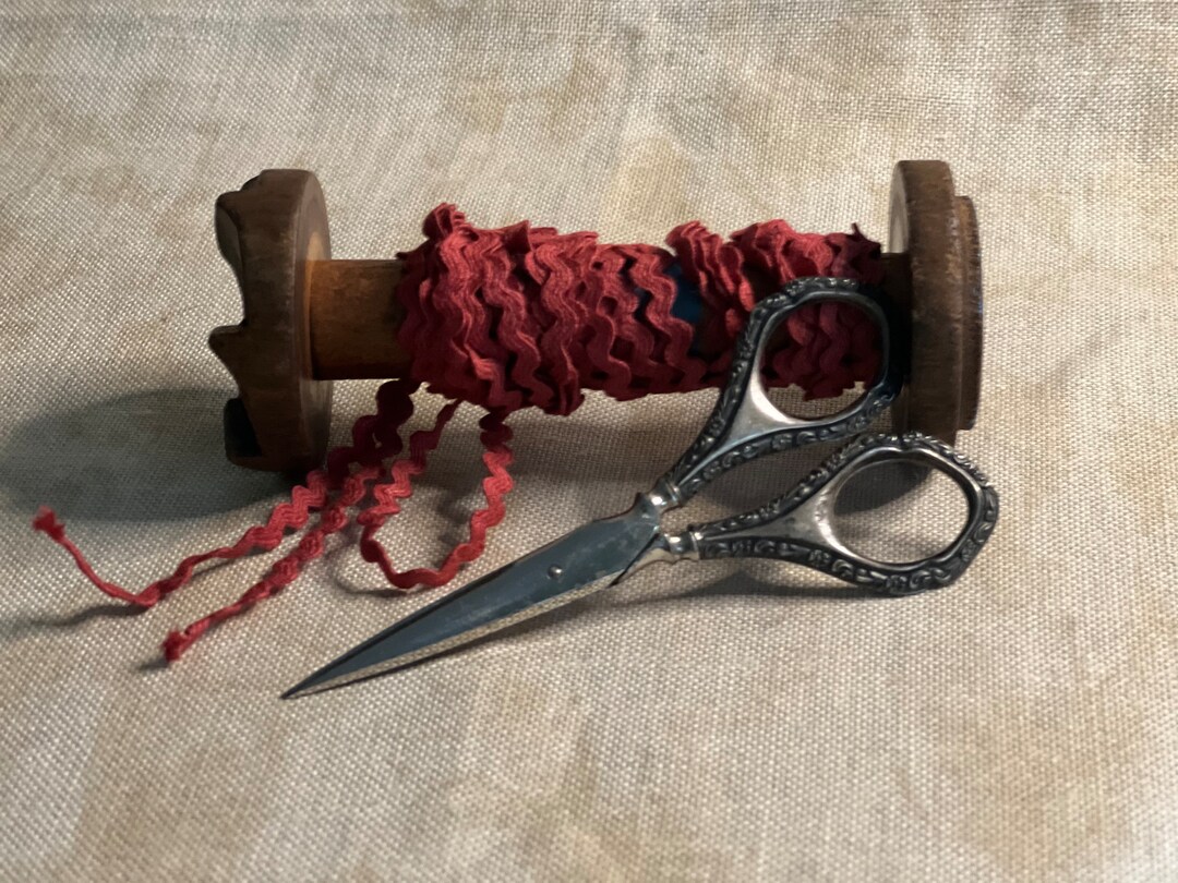 Sweeney Red 1/4 Rick Rack 3 Yards by From the Cauldron - Etsy
