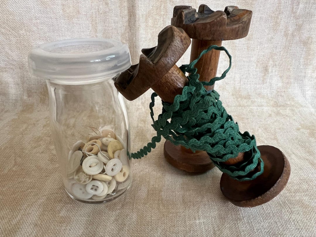 Boxing Day 1/4 Rick Rack 3 Yards by From the Cauldron - Etsy