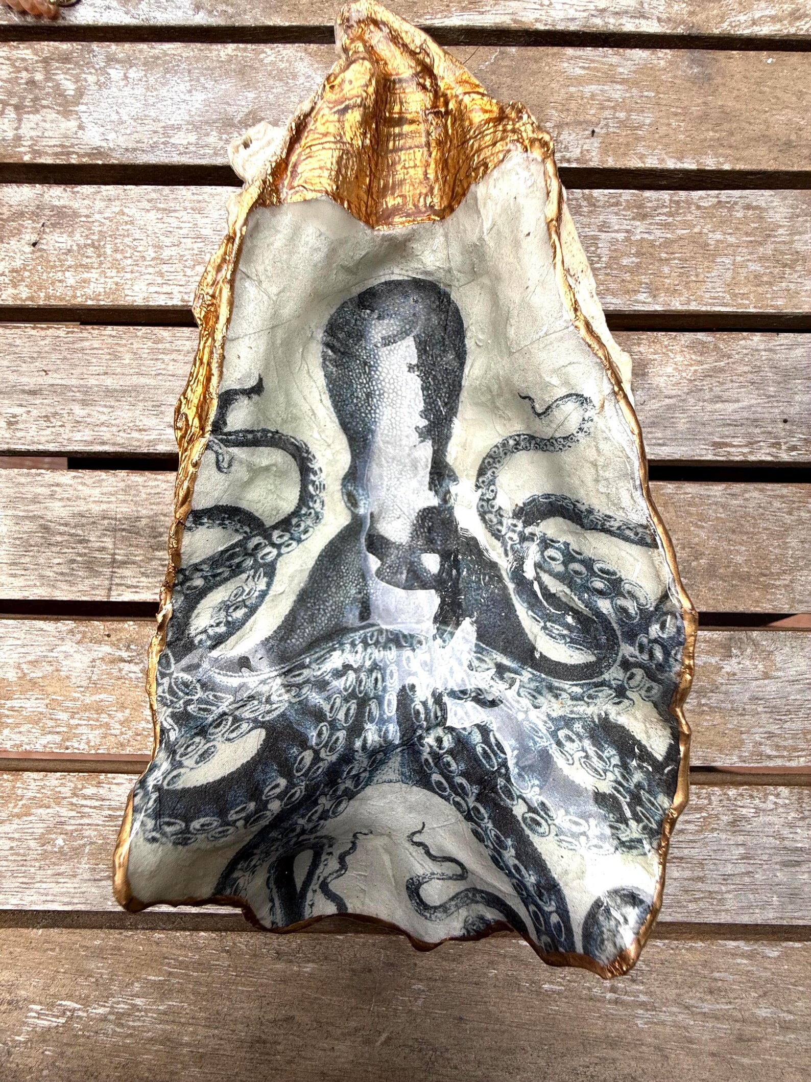 Giant Gilded Oyster Shell Dish With Octopus Illustration – Coastal ...