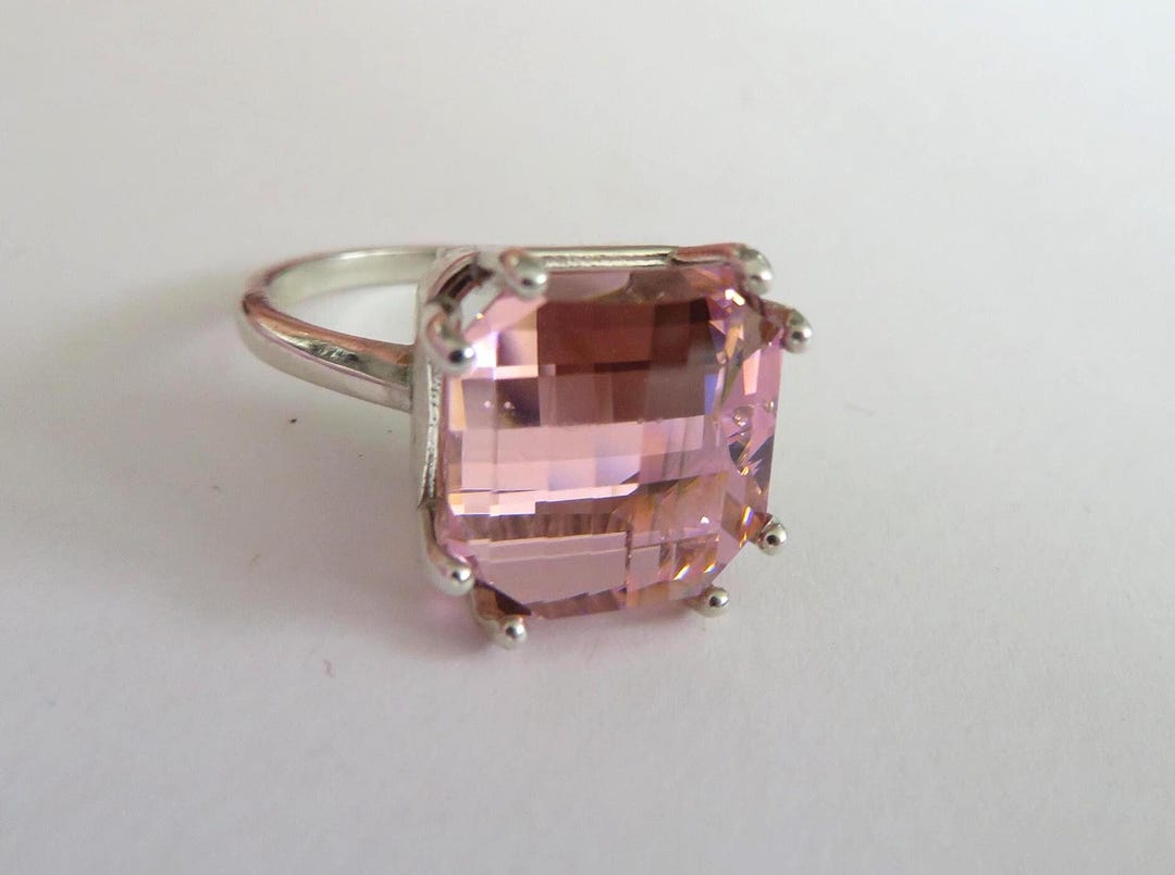 Huge Lab Grown Pink Garnet With Rare Erbium Metal Pink Padparadscha Hue ...