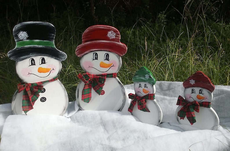 Inspiring Snowman Family Of 4 Outdoor Decorations Gallery