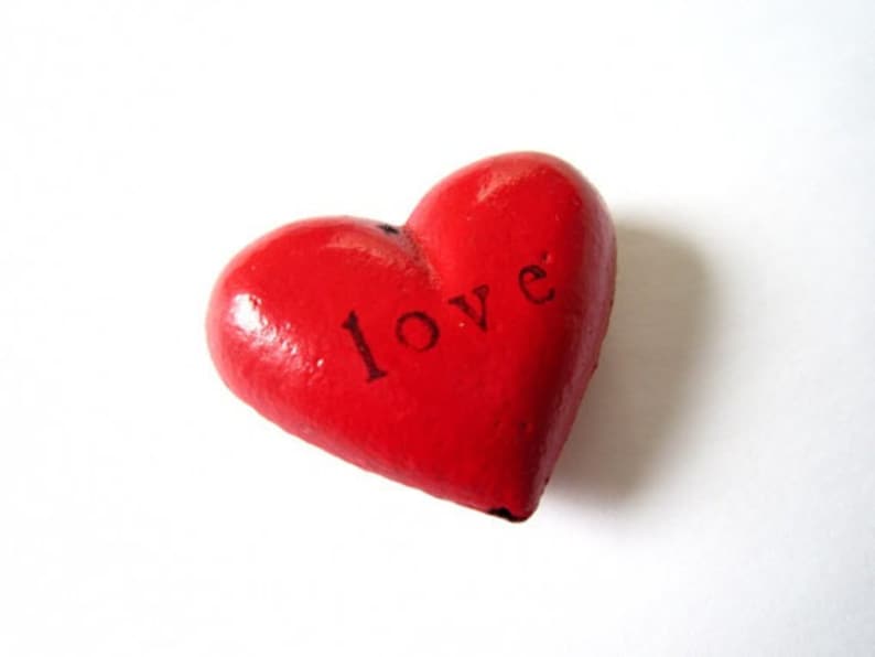 Red Heart Rock , Heart Paperweight , Rustic Wedding Decor , Shabby Chic ...