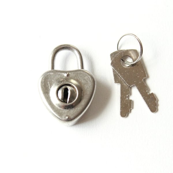 Small Lock and Key Journal - Etsy