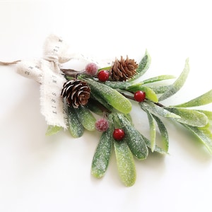 Rustic Christmas Mistletoe / Mistletoe, Christmas Party Decorations ...