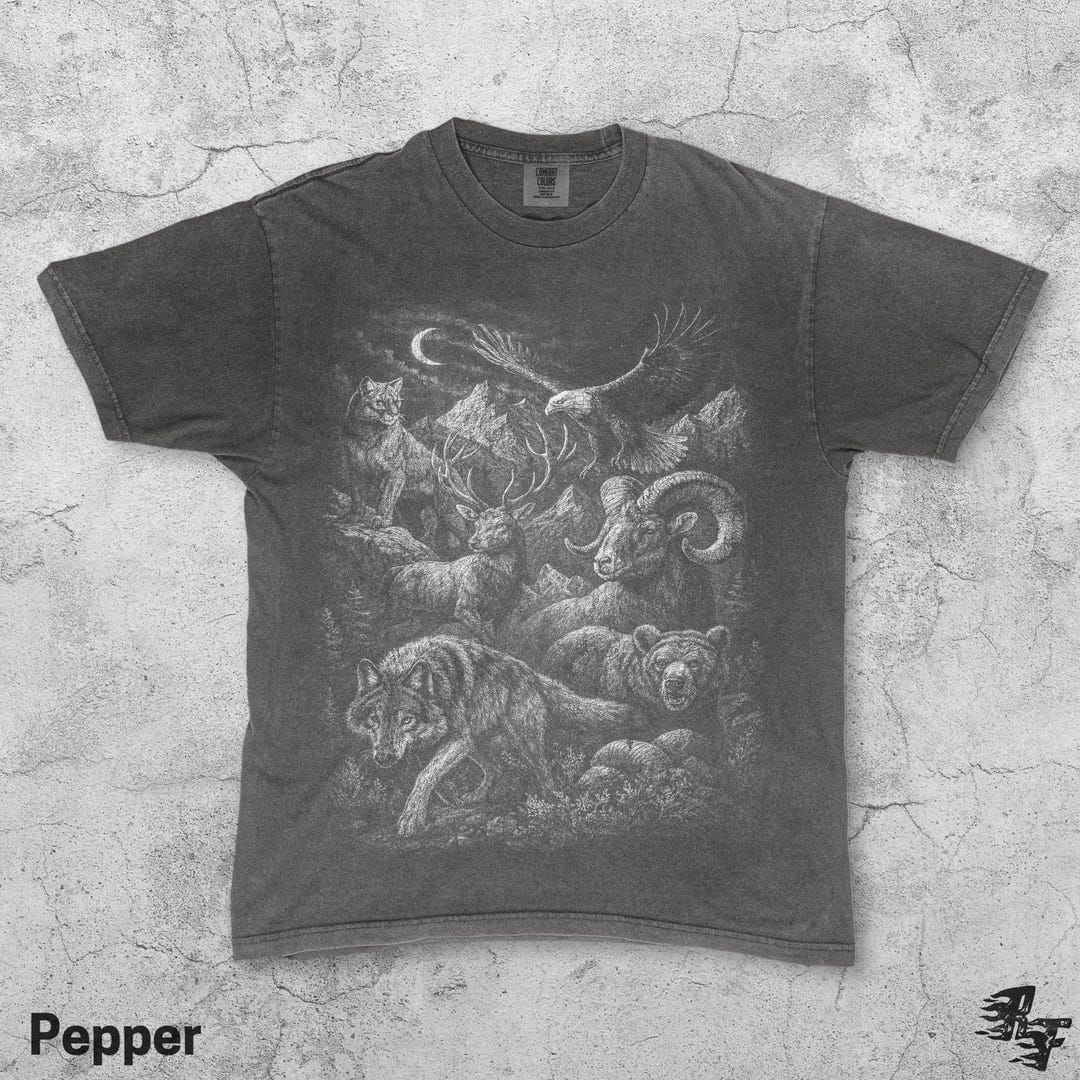 Wildlife Animals Vintage 90s T-shirt, Retro Nature Graphic Tee, Wolf ...