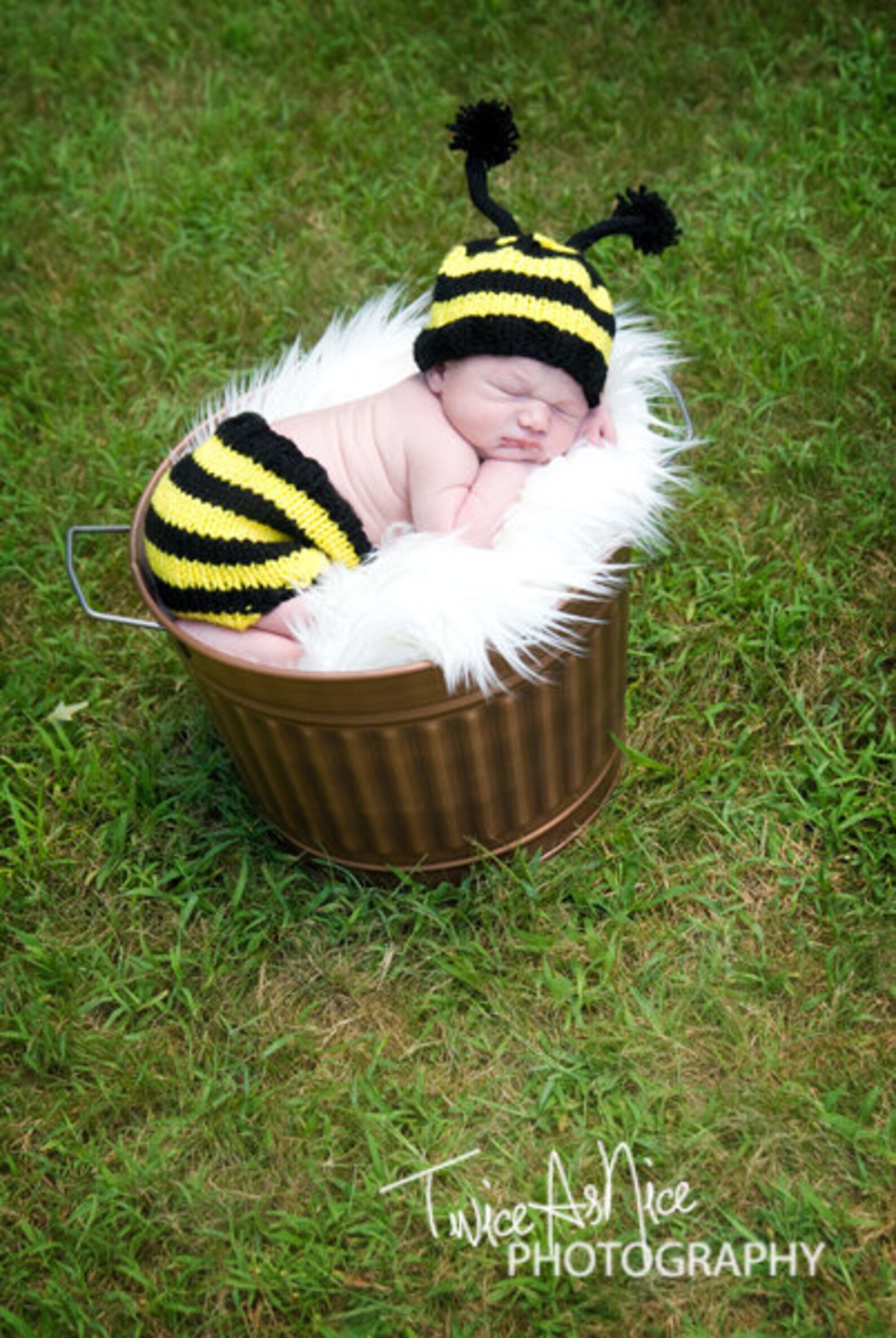Newborn Bumble Bee Diaper Cover Set - Etsy