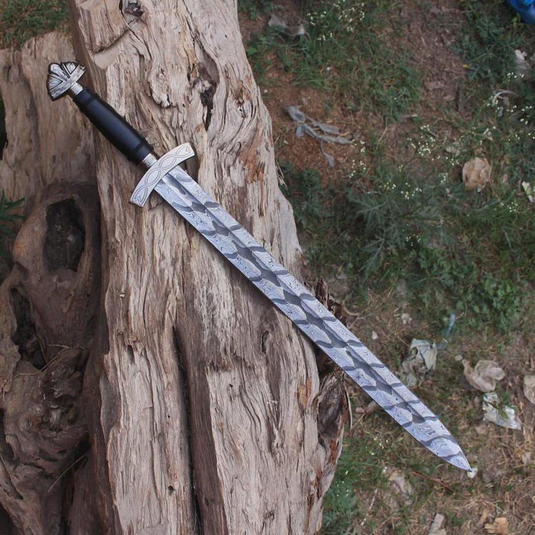 Handmade Damascus Steel Viking Sword: Rope Twist, Silver Alloy Handle ...