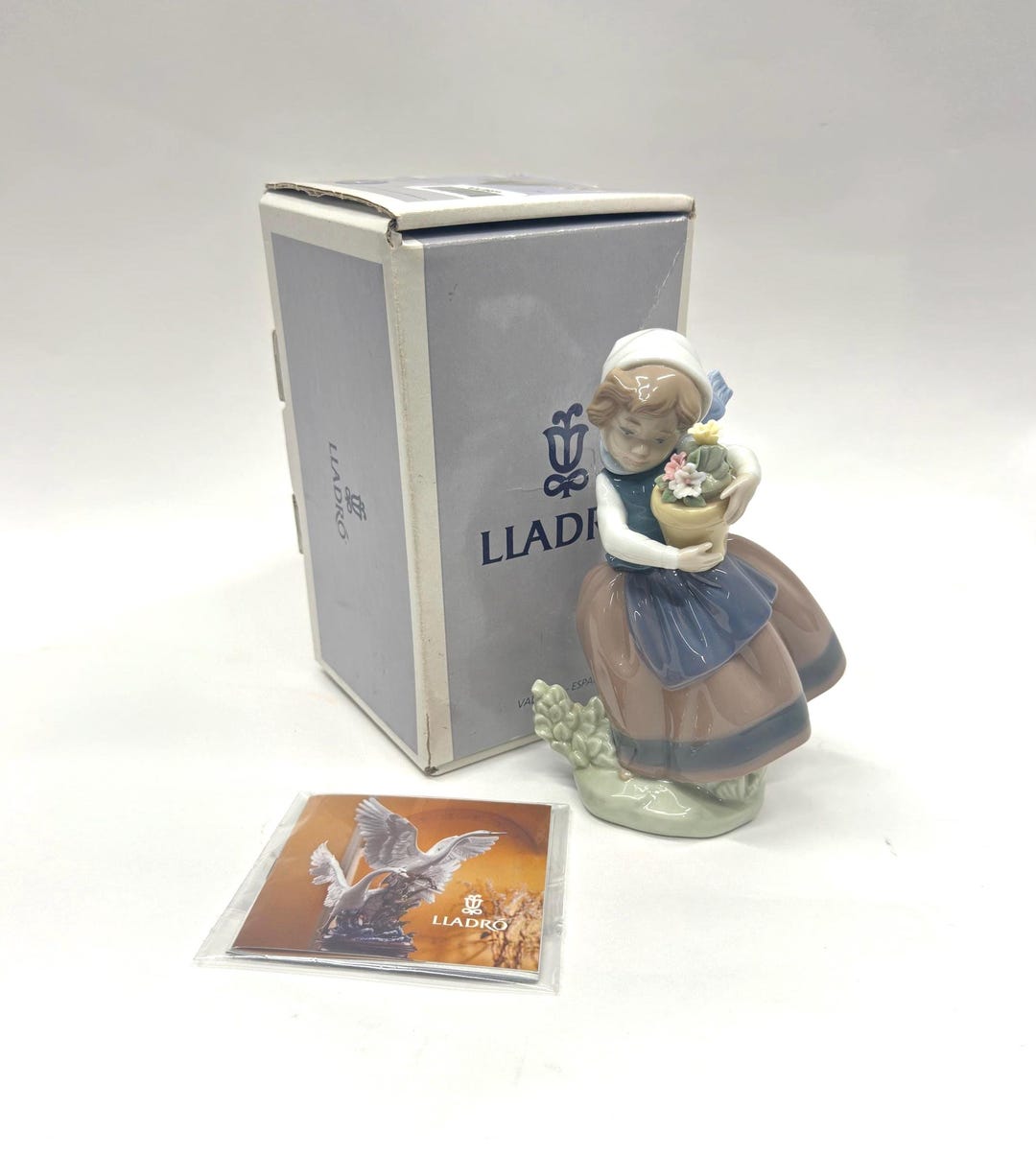 Lladró “girl With Flower Pot” Figurine #5223 | Spanish Handcrafted ...