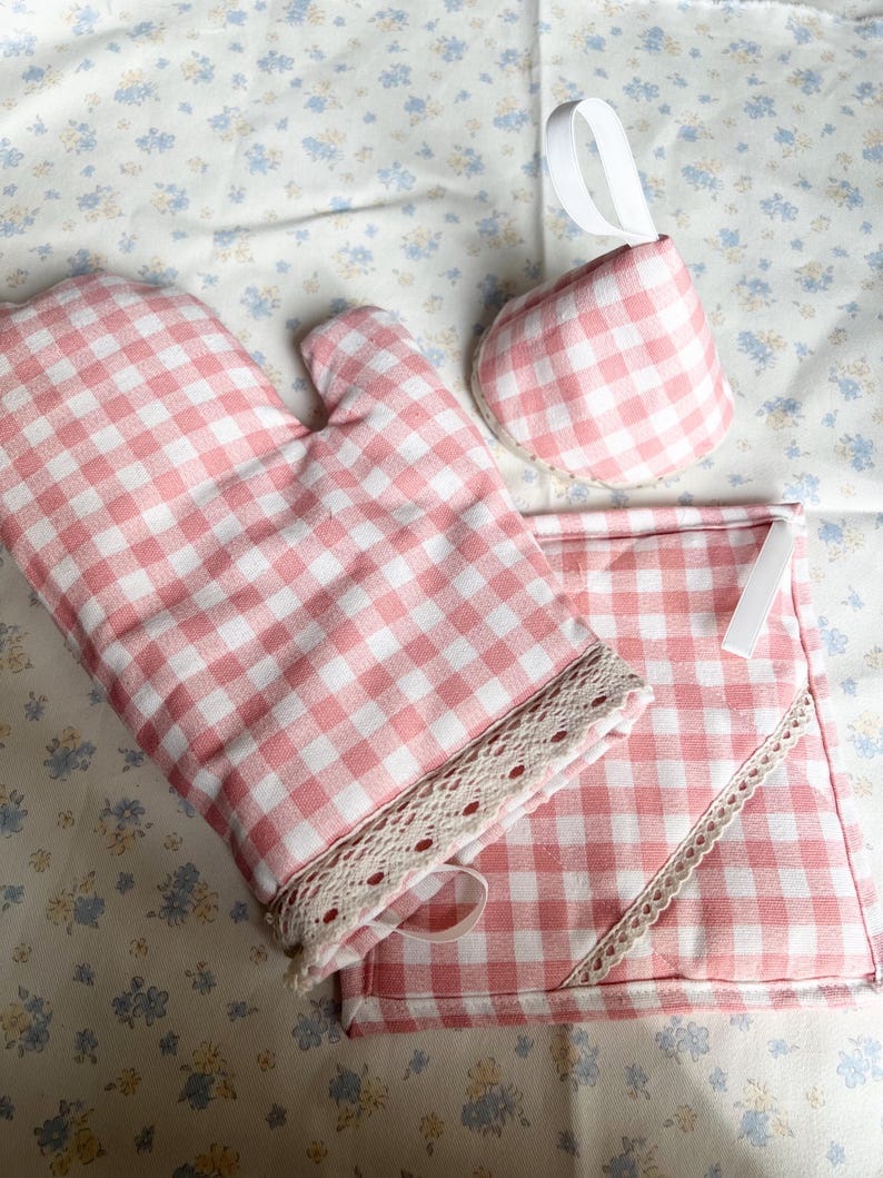 Handmade Pink Gingham Oven Mitt & Potholder Set – Cotton Linen Kitchen ...