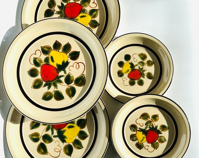 Sears Strawberry Dinnerware Set, Strawberry Plates - Etsy