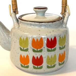 Tulip Floral Mod Teapot, Teapot, Floral Teapot, Tulip Kitchen Decor - Etsy