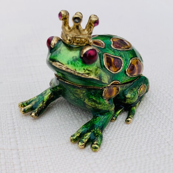 Vintage monet princess frog - Gem