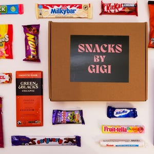 The Main- 14 Item Mystery British Snack Box UK Candy, Chocolate, Sweets ...