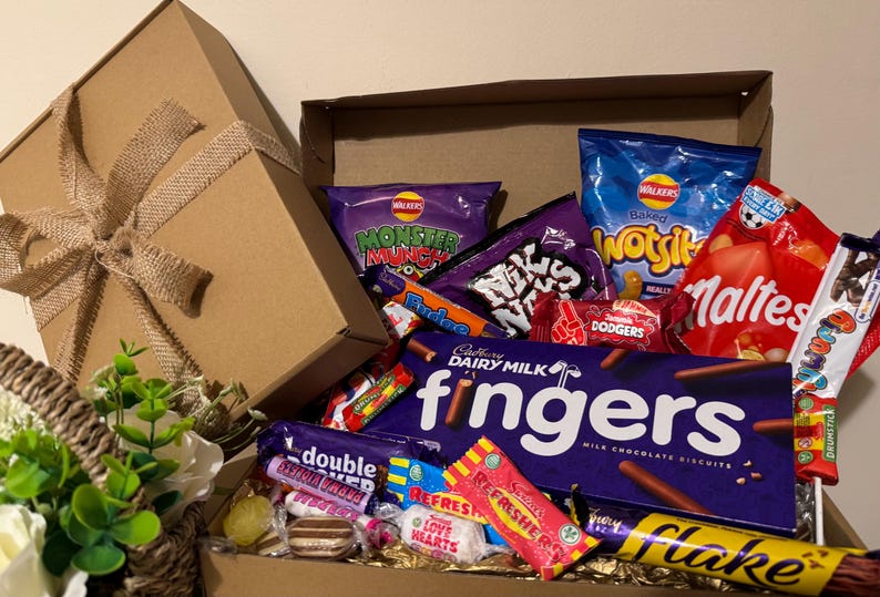 British Mystery Snack Box – Sweets, Chocolate, Crisps/chips, Treats ...